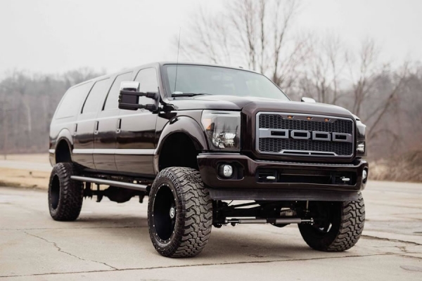 Ford Excursion Pics – Lonestar Wheels