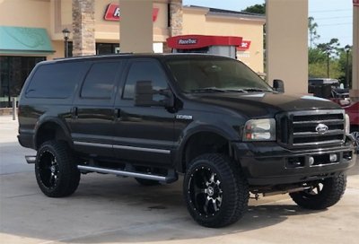 Warrens Ford Excursion with 20x10 Lonestar Gunslingers - Lonestar Wheels